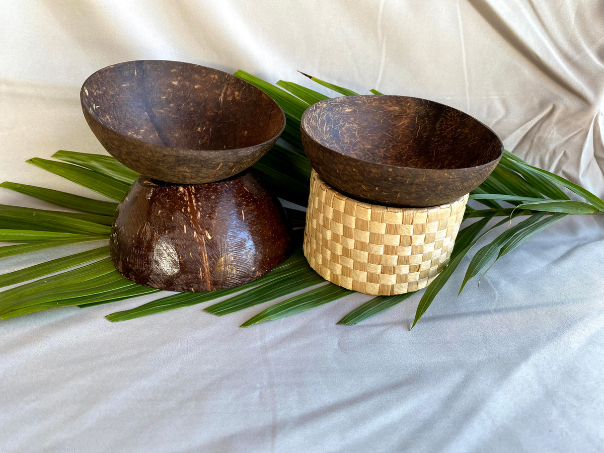 Bilo with Stand - Coconut Shell Cup with Base for Drinking Kava – The ...