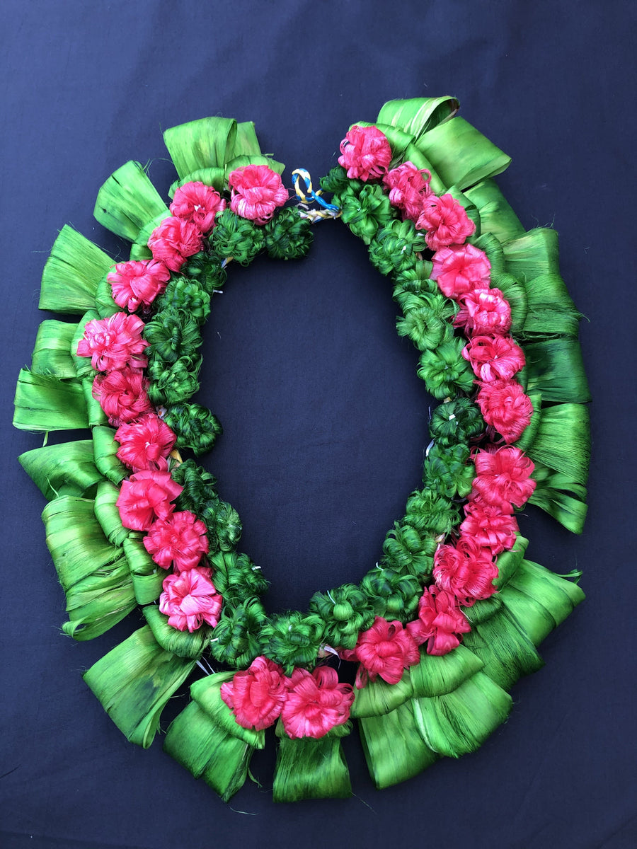 Traditional Island Garland Red/Green – The Coastal Basket